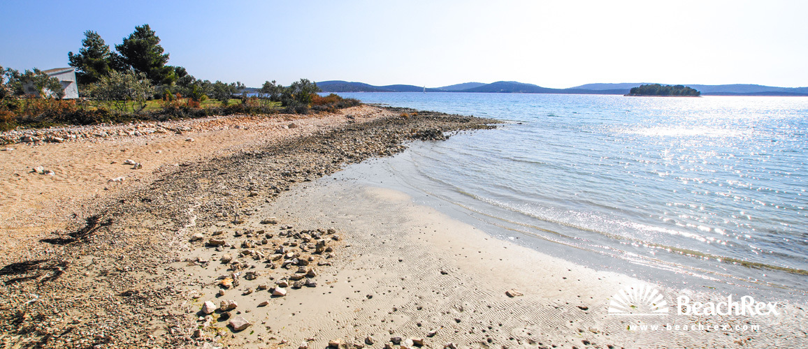 Beach Felun - Pirovac - Dalmatia Šibenik - Croatia | Beachrex.com