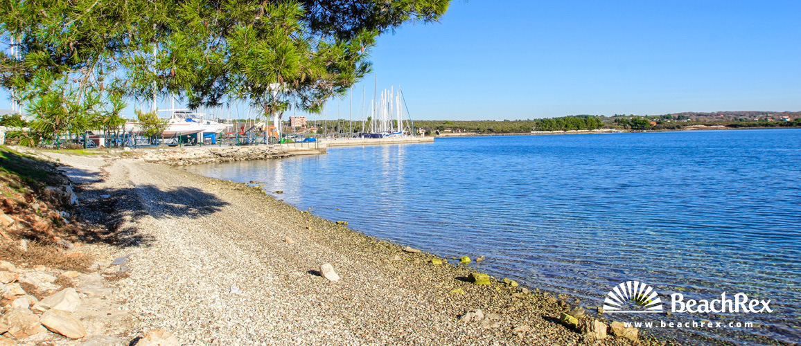 Beach Pomer - Pomer - Istra - Croatia | Beachrex.com