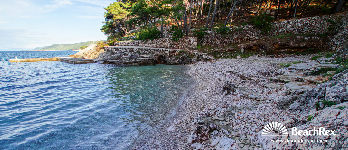 Beach Bočić - Jelsa - Island Hvar - Dalmatia Split - Croatia | Beachrex.com