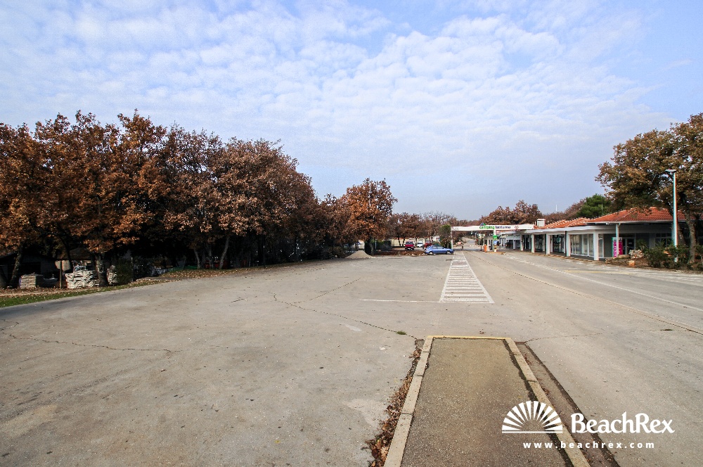 Beach Crnika - Novigrad - Istra - Croatia | Beachrex.com