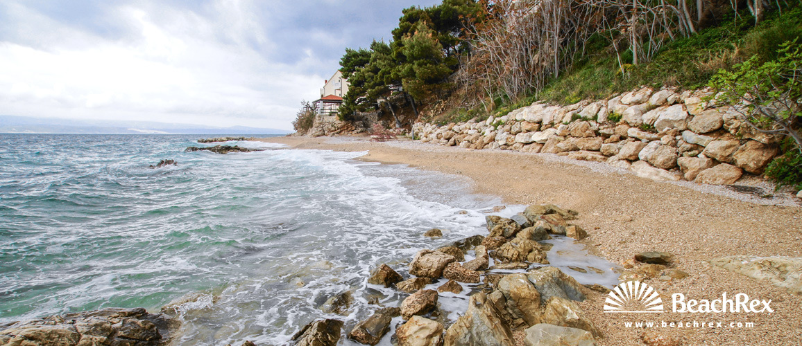 Beach Pisak - Pisak - Dalmatia Split - Croatia | Beachrex.com