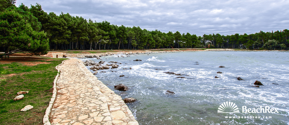Beach Kuvi - Rovinj - Istra - Croatia | Beachrex.com