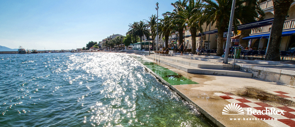 Beach Gradac - Gradac - Dalmatia Split - Croatia | Beachrex.com