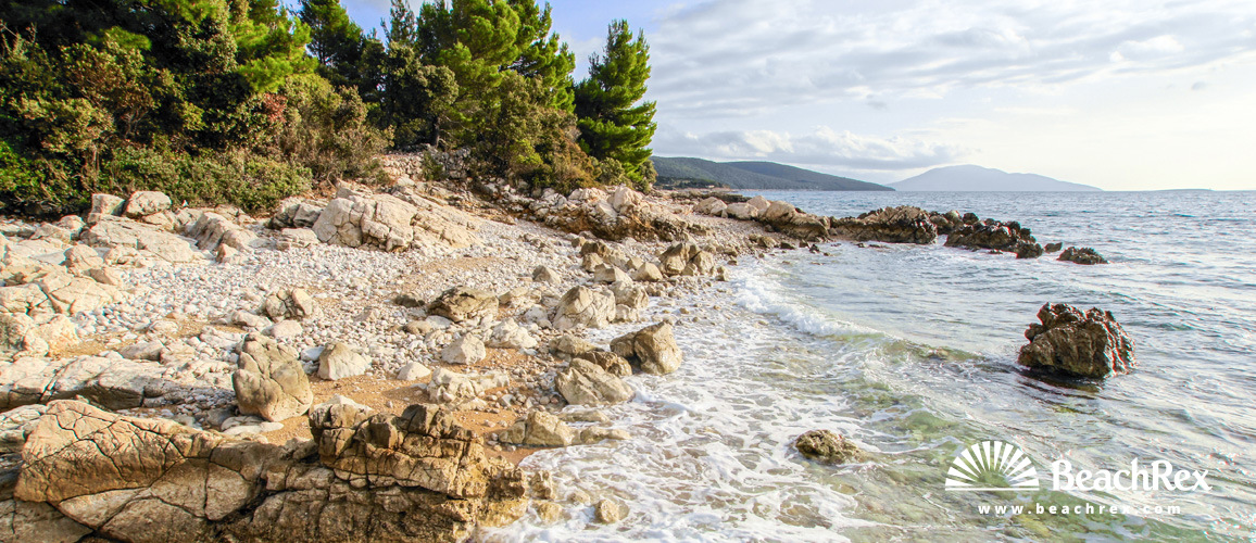 Beach Gira - Miholašćica - Island Cres - Kvarner - Croatia | Beachrex.com