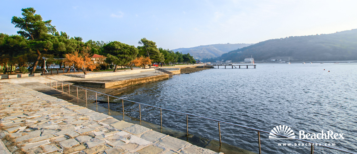 Beach Strunjan - Strunjan - Obalno kraška - Slovenia | Beachrex.com